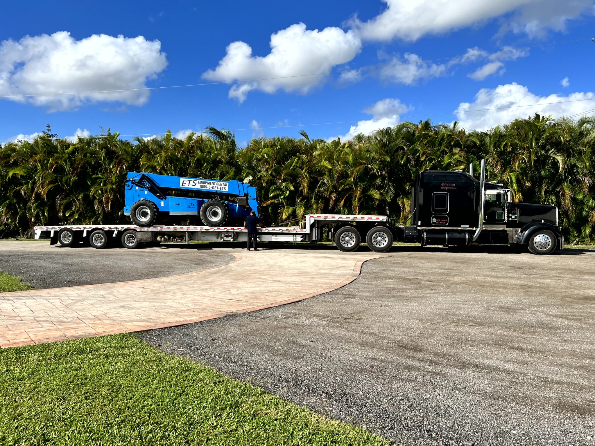 What is Heavy Haul Trucking? | Freedom Heavy Haul